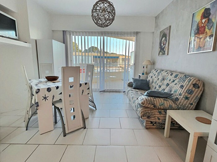 Appartement à vendre - Bormes-les-Mimosas, Centre-ville, Le Pin - 2 pièces - 1 chambre