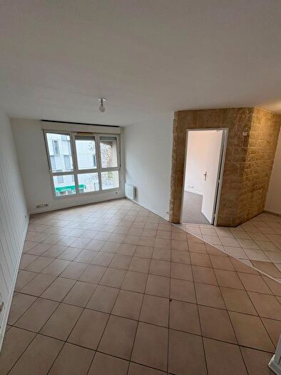 Appartement à louer - Mantes-la-Ville, Louise Michel - 2 pièces - 1 chambre