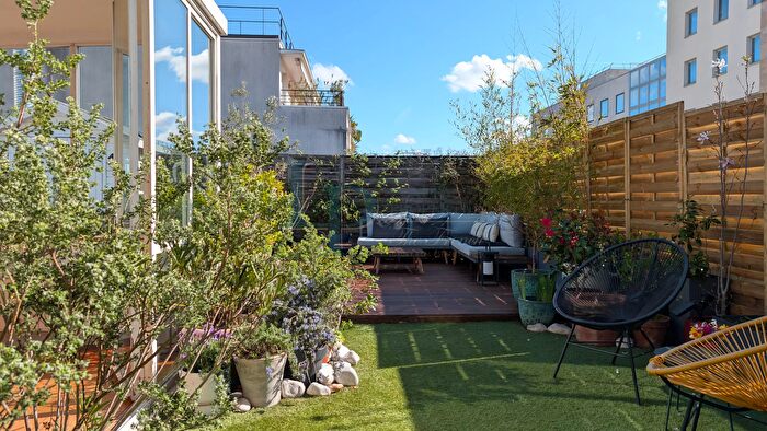 Suresnes, République - Appartement 4 pièces à vendre