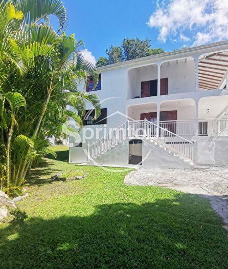 Appartement à louer - Pointe-Noire - 4 pièces - 3 chambres