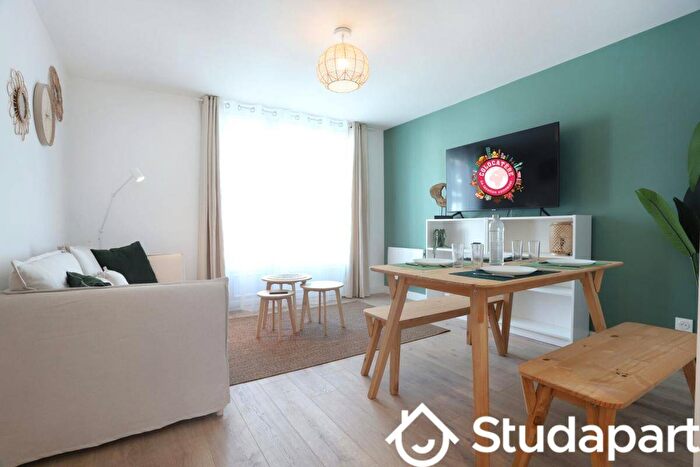 Appartement à louer - Le Port, Saint-Nazaire - 1 pièce - 1 chambre