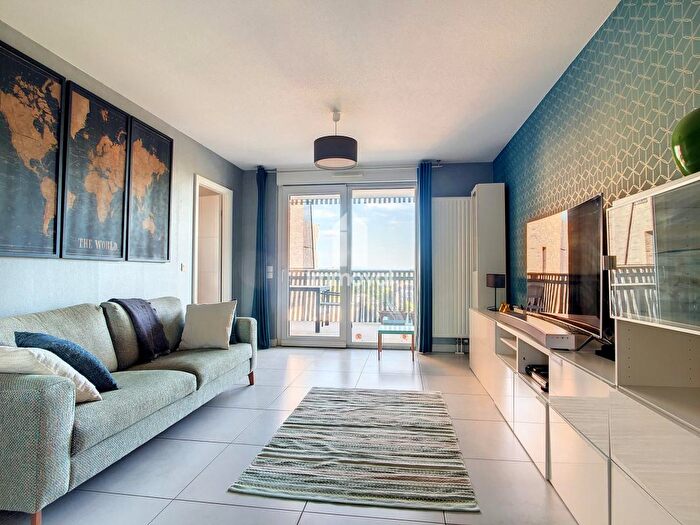 Appartement à louer - Strasbourg, Neudorf, Saint-Urbain, Landsberg - 3 pièces - 2 chambres