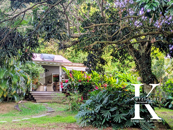 Maison à vendre - Saint-Claude - 3 pièces - 2 chambres