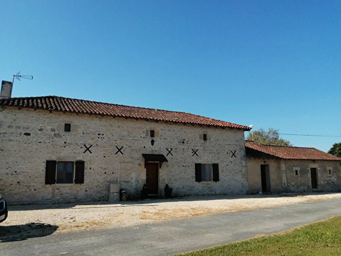 Maison à vendre - Saint-Martin-lArs - 10 pièces - 6 chambres