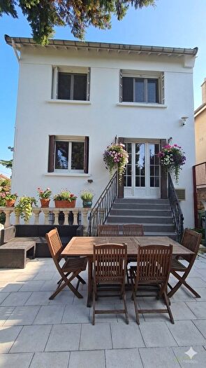 Maison à vendre - Villeneuve-Saint-Georges, Fort - 7 pièces - 6 chambres