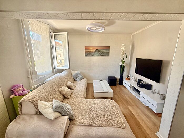 Maison 5 pièces à Montois-la-Montagne, à vendre