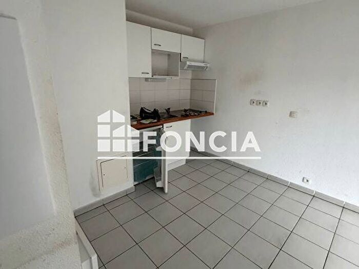 Appartement à louer - Lesparre-Médoc - 2 pièces - 1 chambre