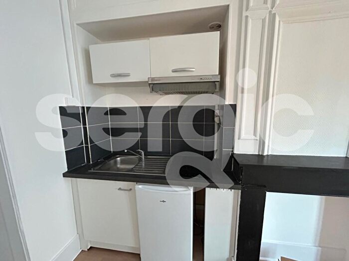 Appartement 1 pièce à Lille, Fives, à louer