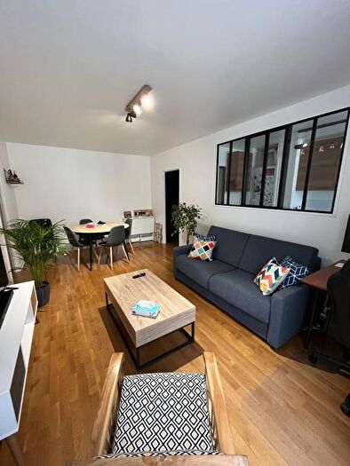 Appartement à louer - Issy-les-Moulineaux, Centre-ville, Corentin Celton, Les Varennes - 2 pièces - 1 chambre