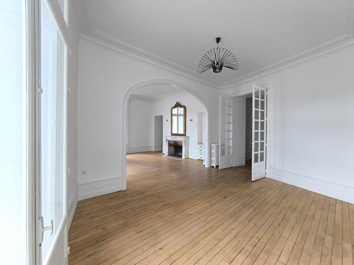 Appartement à louer - Nantes, Centre-ville - 5 pièces - 4 chambres