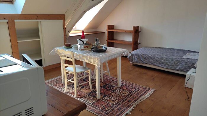 Appartement 1 pièce à Couronne Centrale, Bourges, à louer
