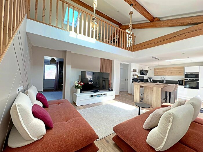 Appartement à vendre - Saint-Étienne, Montaud - 5 pièces - 3 chambres