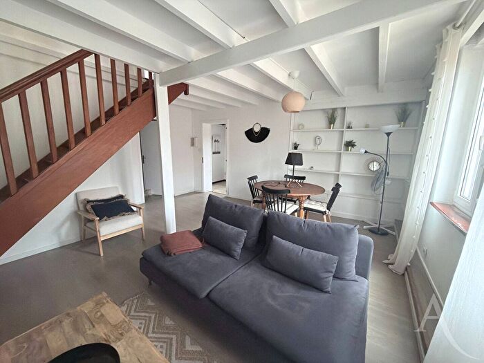 Appartement à louer - Centre-Ancienne Ville, Metz - 3 pièces - 2 chambres