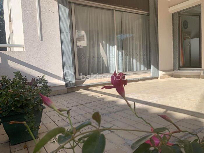 Appartement à vendre - Nîmes, Tour Magne - 4 pièces - 2 chambres