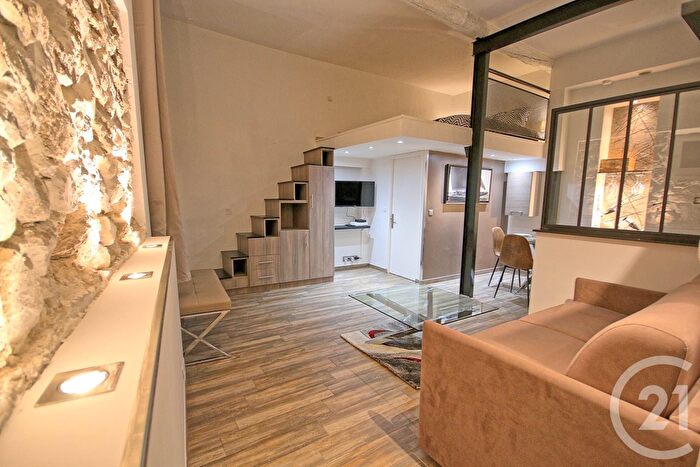 Appartement 1 pièce à louer à Antibes, Coeur de ville