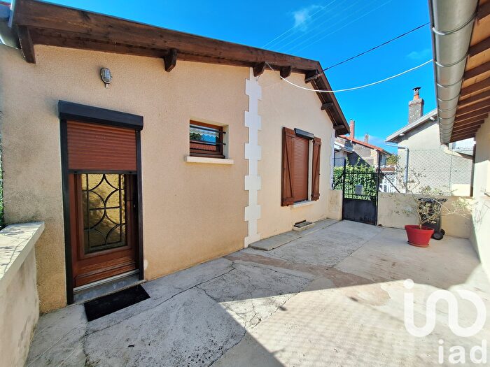 Maison à vendre - Vouziers - 3 pièces - 2 chambres