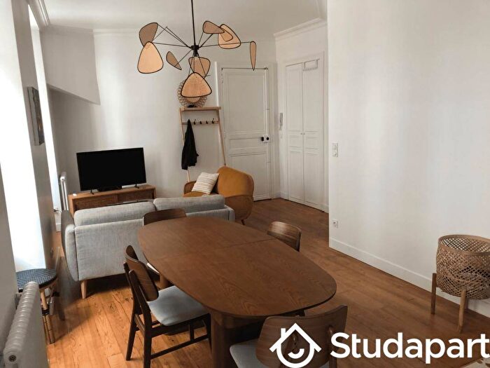 Centre ville, Bordeaux : Appartement 1 pièce à louer