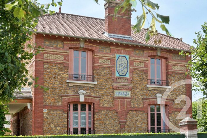 Montgeron, G Mangin, L'Oly, Jules Ferry - Maison 6 pièces à vendre