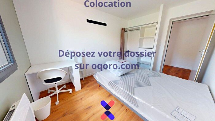 Maison à louer - Le Village, Saint-Priest - 16 pièces - 15 chambres