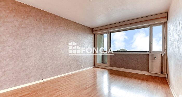 Appartement à vendre - Rillieux-la-Pape, Ville nouvelle Est - 2 pièces - 1 chambre