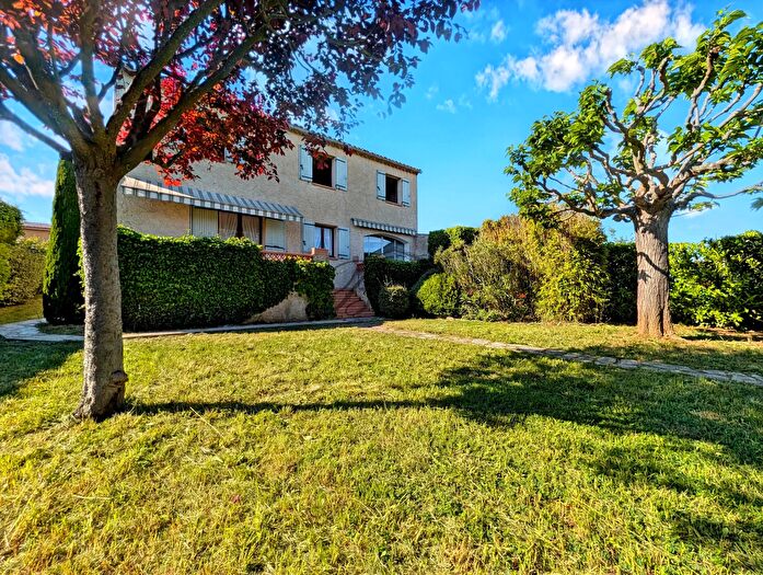 La Tour-dAigues - Maison 5 pièces à vendre