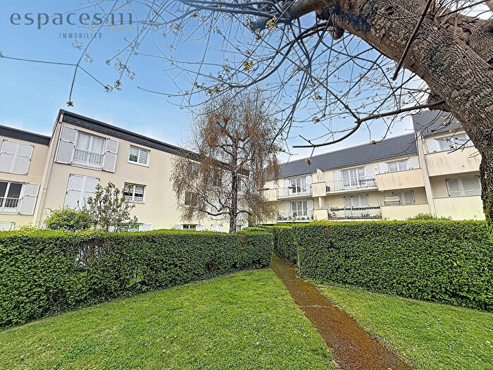 Appartement à vendre - Montigny-le-Bretonneux, Le Village - 4 pièces - 3 chambres