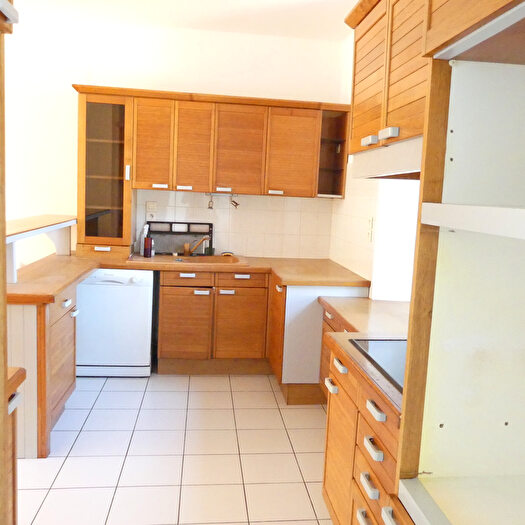 Appartement à louer - Tulle, Gare, Rive Gauche, Condamines, Marquisat - 4 pièces - 3 chambres
