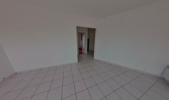 Appartement à louer - Villeurbanne, Einstein, Salengro - 3 pièces - 2 chambres
