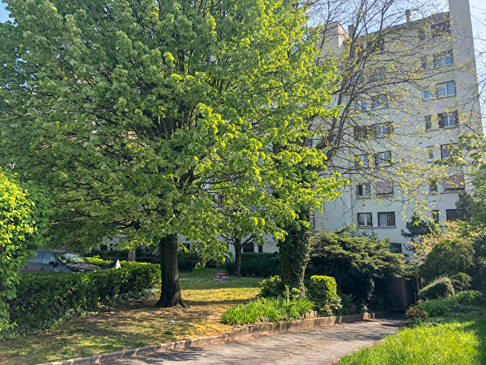 Appartement à vendre - Épinay-sur-Seine, Le Cygne dEnghien - 4 pièces - 2 chambres