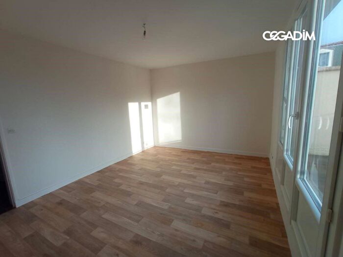 Appartement à louer - Centre Ville, Cébazat - 2 pièces - 1 chambre