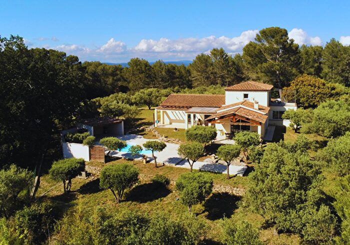 Maison à vendre - Taradeau - 7 pièces - 4 chambres