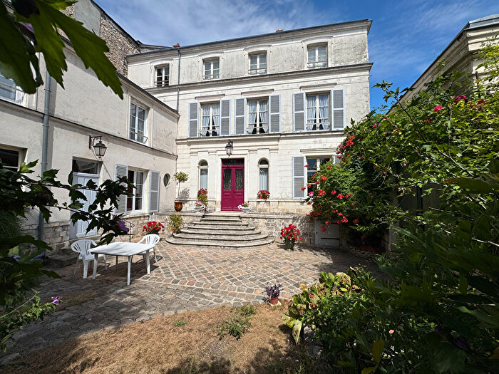 Maison 17 pièces à vendre à Étampes, Saint-Martin, Saint-Gilles
