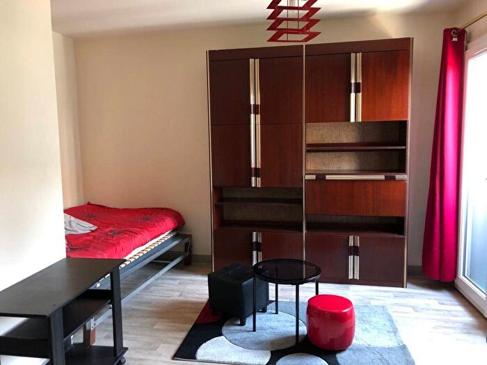 Appartement à louer - Centre Ville, Périgueux - 1 pièce