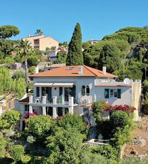 Appartement 8 pièces à Cannes, Croix des Gardes, à vendre
