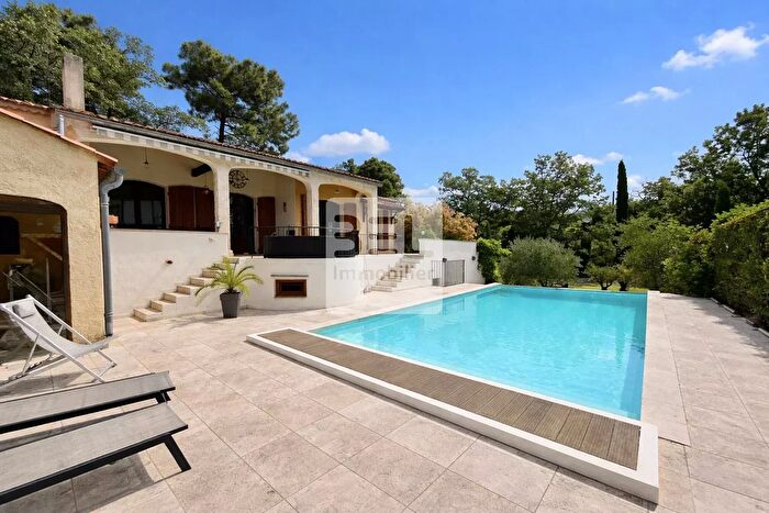 Maison à vendre - Saint-Michel-dEuzet - 6 pièces - 3 chambres