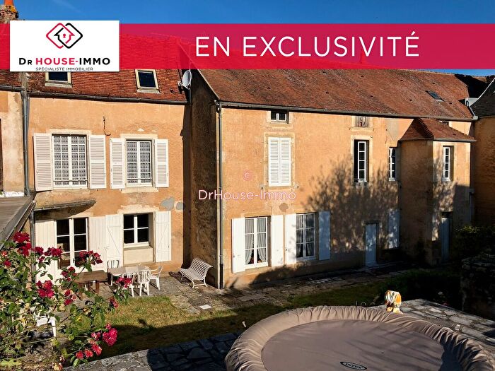 Maison 9 pièces à L'Isle-sur-Serein, à vendre