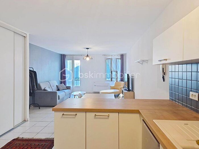 Appartement 1 pièce à louer - La Valentine-Les Hautes Viougues, Salon-de-Provence