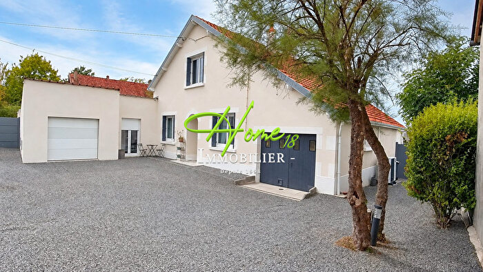 Maison 5 pièces à vendre à Saint-Germain-du-Puy