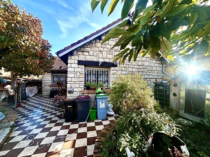 Maison à vendre - Bondy - 4 pièces - 3 chambres