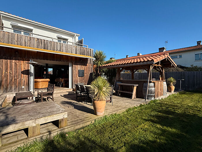 Maison à vendre - La Teste-de-Buch, Les Chênes Verts, Bordes, Clair-Bois, Pinède de Conteau - 4 pièces - 3 chambres