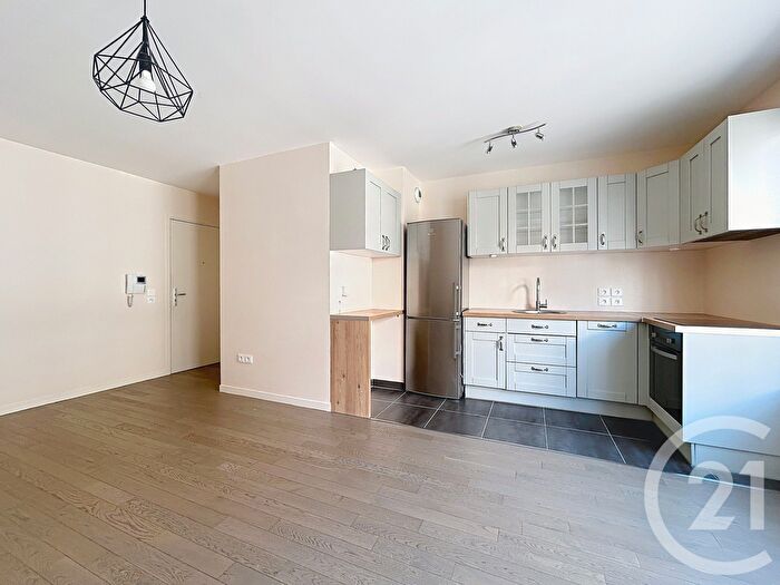 Appartement à louer - Ivry-sur-Seine, Louis Bertrand, Mirabeau, Semard - 3 pièces - 2 chambres