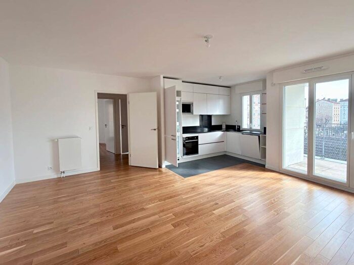 Appartement à louer - République, Puteaux - 3 pièces - 2 chambres