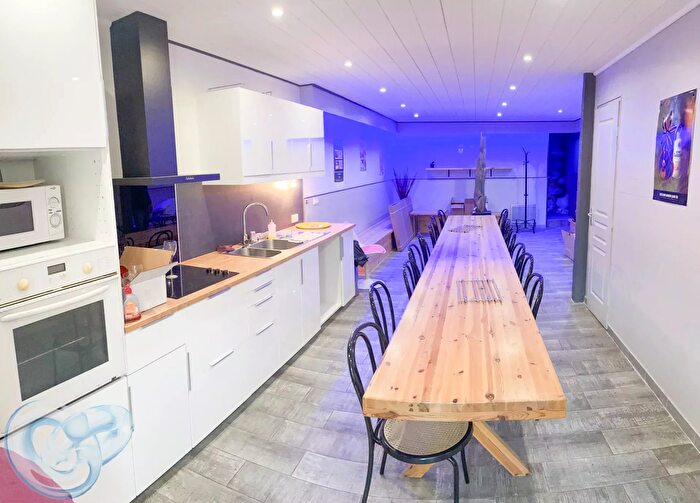 Maison à vendre - Sault - 9 pièces - 6 chambres