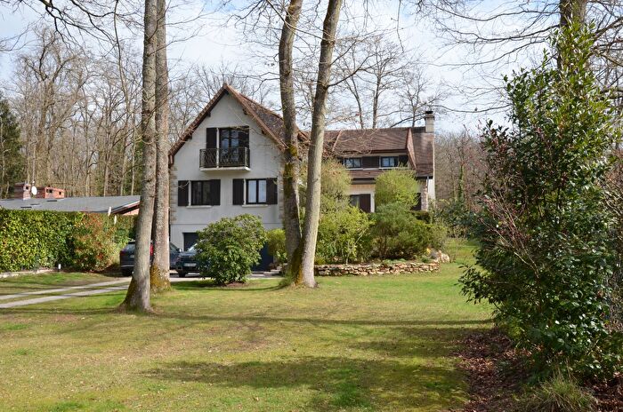 Maison à vendre - Bullion - 8 pièces - 5 chambres