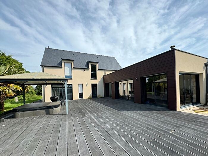 Maison à vendre - Bobital - 7 pièces - 5 chambres