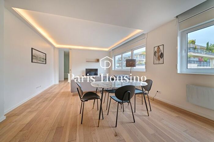 Issy-les-Moulineaux, Centre-ville, Corentin Celton, Les Varennes - Appartement 3 pièces à louer