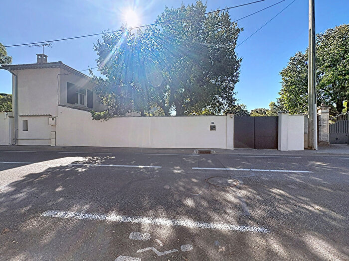 Villeneuve-lès-Avignon, Pasteur, Bellevue : Maison 5 pièces à vendre