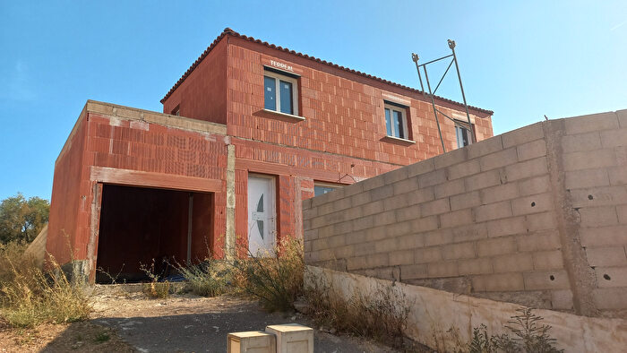 Maisons à vendre et appartements à louer - 1