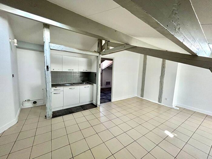 Appartement à louer - Puy-Saint Font, Périgueux - 3 pièces - 2 chambres