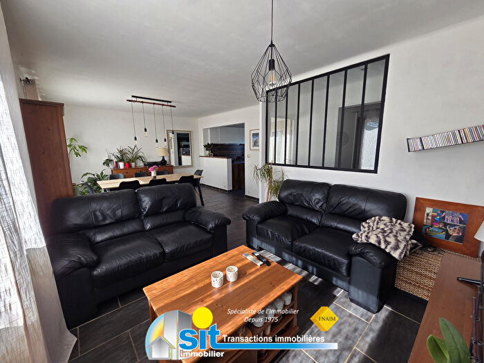 Saint-Clair-du-Rhône : Maison 5 pièces à vendre